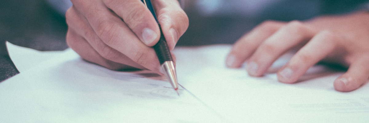 Welche Verträge muss man für einen Umzug kündigen/ändern? - Transportly